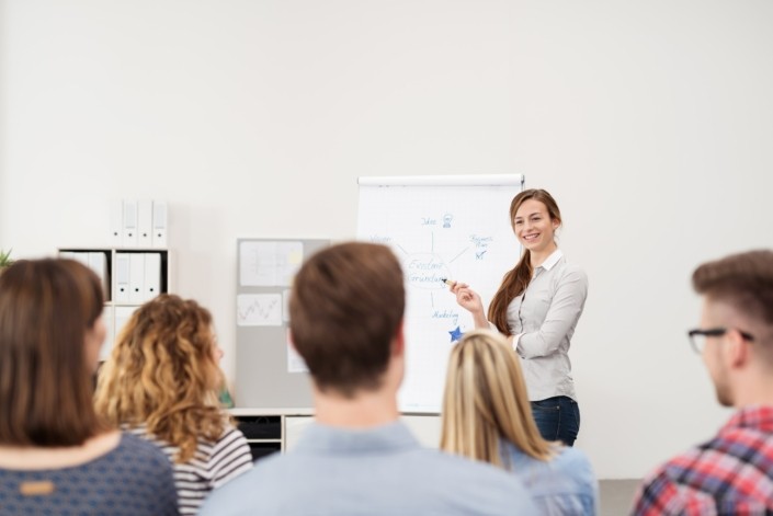 What is a colloquium? Structure, Examples, Tips STUWO